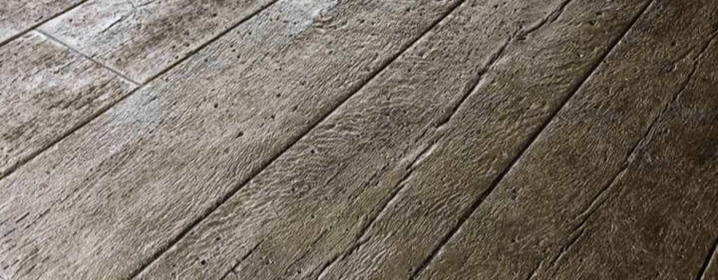 Wood Grain and Wood Plank Stamped Concrete - Dundee LLC