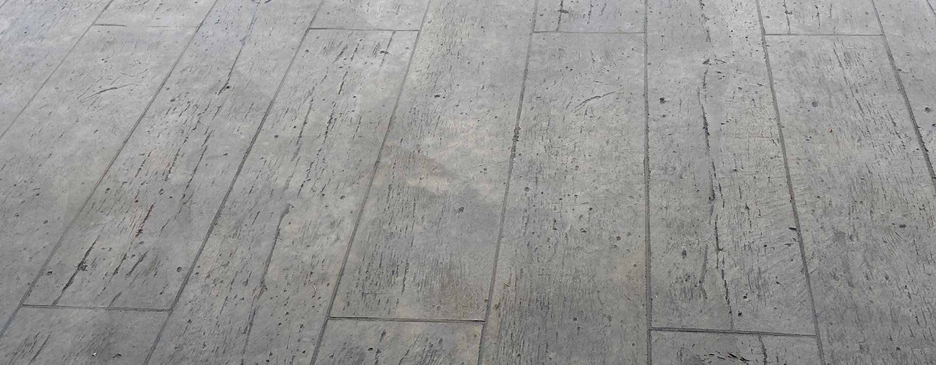 Wood Grain and Wood Plank Stamped Concrete