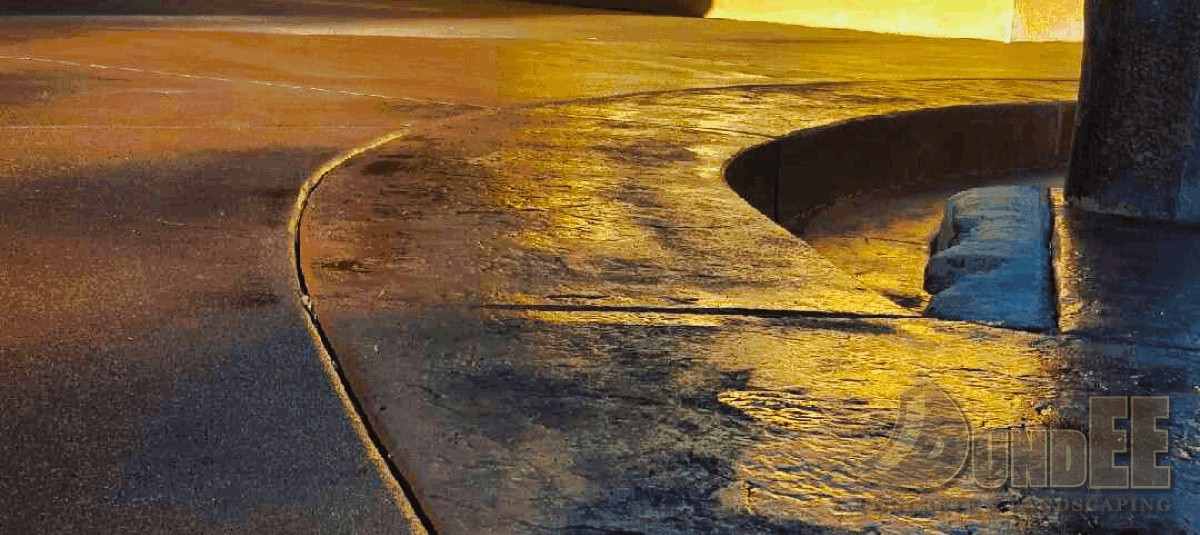 Winding Walkways for Connectivity