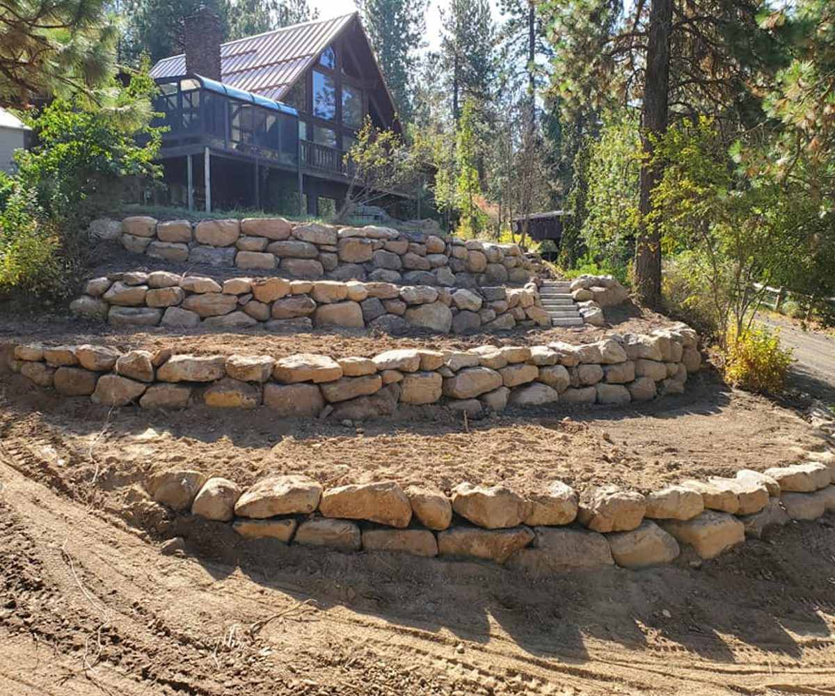 Boulder Retaining Walls - Dundee Concrete, Curb and Landscaping