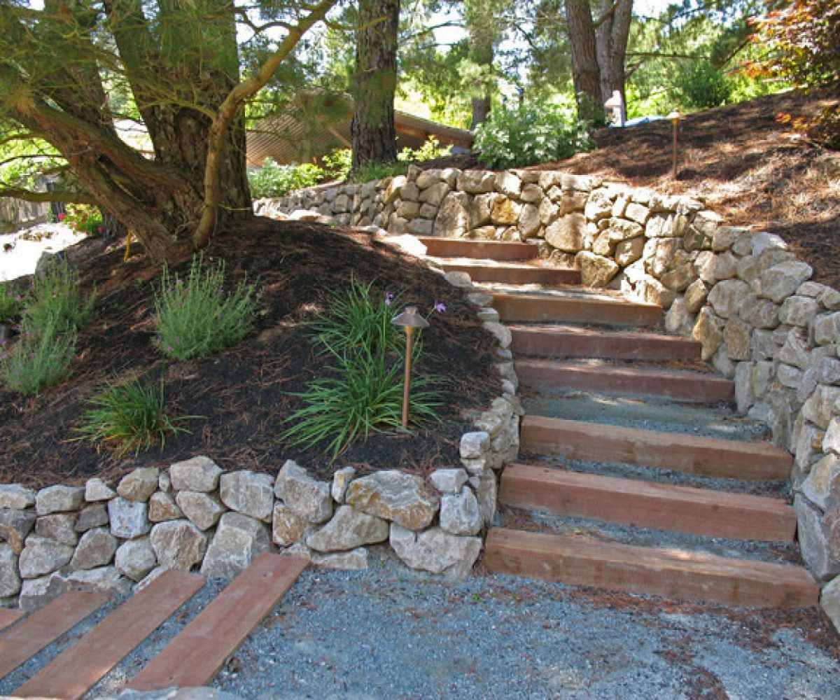Dry Stacked Stone Walls - Dundee Concrete, Curb and Landscaping