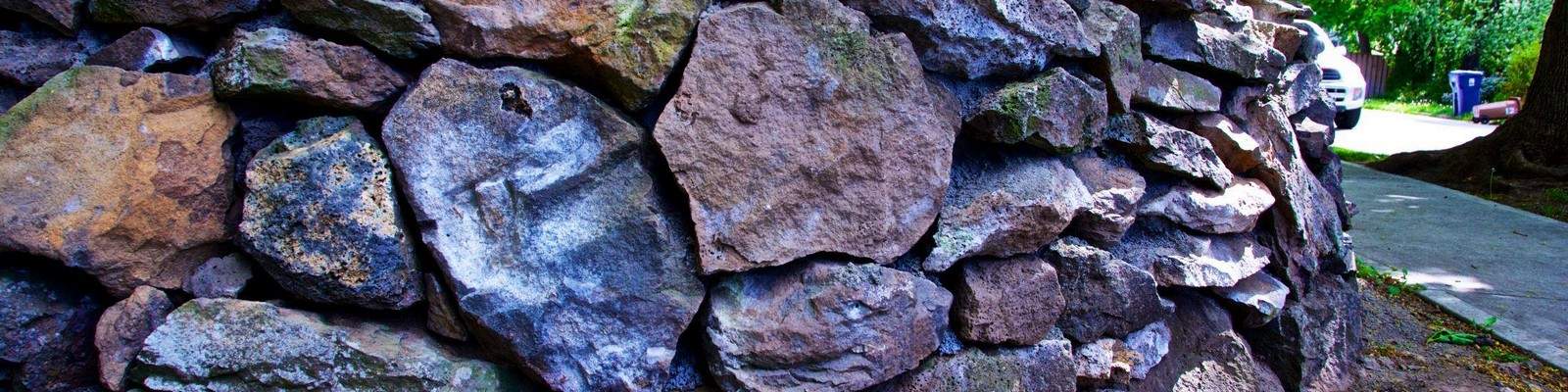Dry Stacked Stone Walls Maintain Historic Appeal